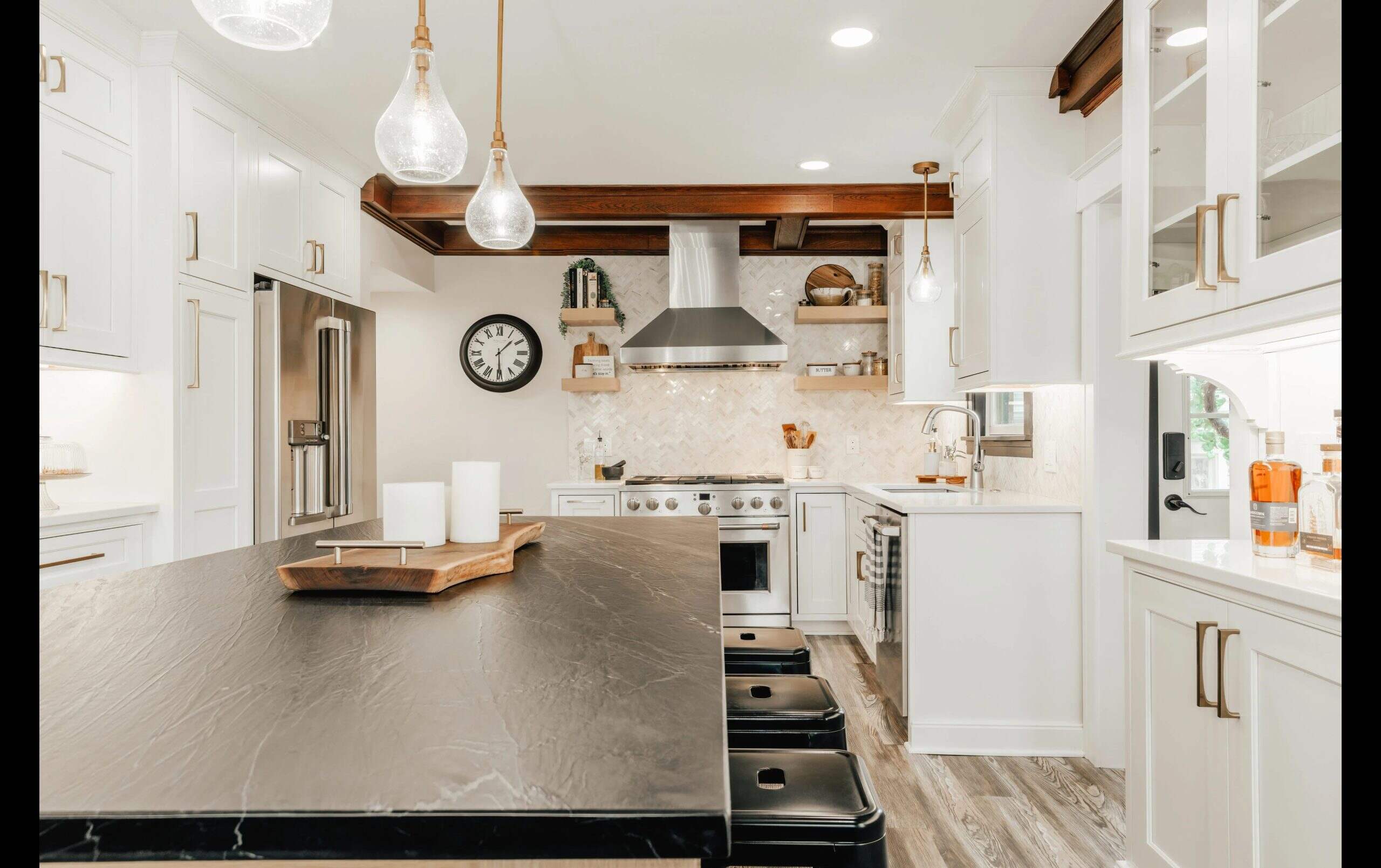 Thinking of Installing Corner Cabinets? Leave It to the Pros! – Cabinet ...